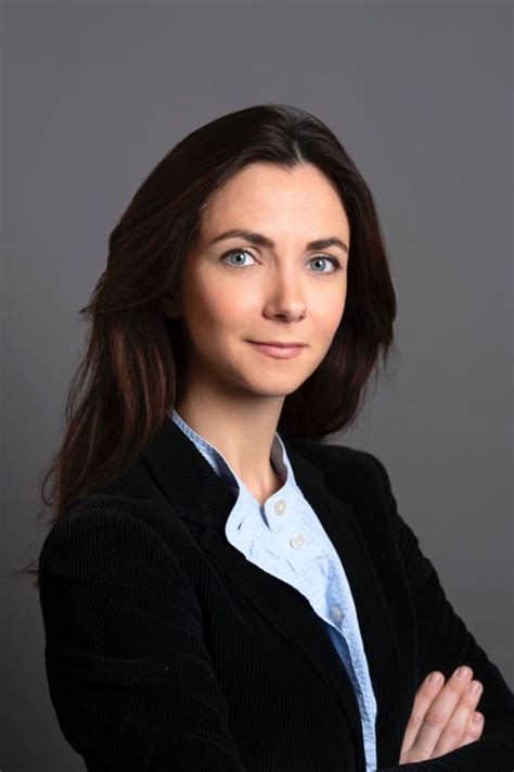 Emmanuelle Brunelle 퀸 엠마누엘 소송 변호사 퀸 엠마누엘 어콰트 And 설리번 Llp