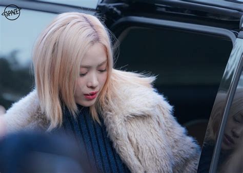 240126 Itzy Ryujin Music Bank Commute Kpopping