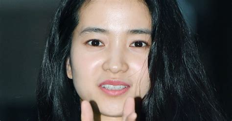 웃음 빵빵~ 김태리 쌍권총 쏘고 빵~ 장총 쏘고 빵~ 미스터 션샤인 종방연 [포토엔hd화보]