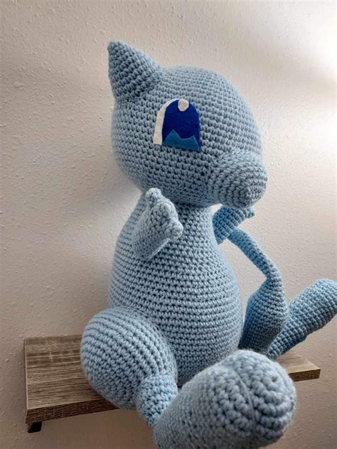 Crocheted Shiny Mew R Yarntrolls