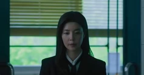 김건희 연상돼 소름” 영화 ‘신명에 쏟아진 기대로 온라인 초토화 스경x이슈