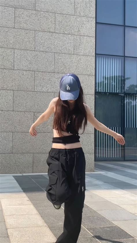 하연 ʜᴀ ʏᴇᴏɴ ʕമ˕മ ʔ♡ᐝ 더위야 물러가라 🩵 이번에도 워터밤 출첵💦 워터밤 워터밤2025 Instagram