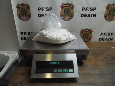 PF Prende Passageiro Flagrado Pela Receita Metanfetamina Na Bagagem