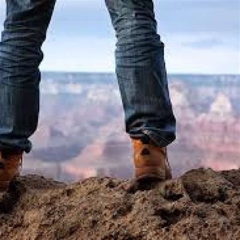 روی پای خود ایستادن به انگلیسی آموزش اصطلاحات زبان انگلیسی طلوع
