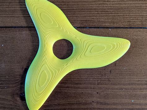 Frissbee Boomerang V2 By 3deko Makerworld Download Free 3d Models