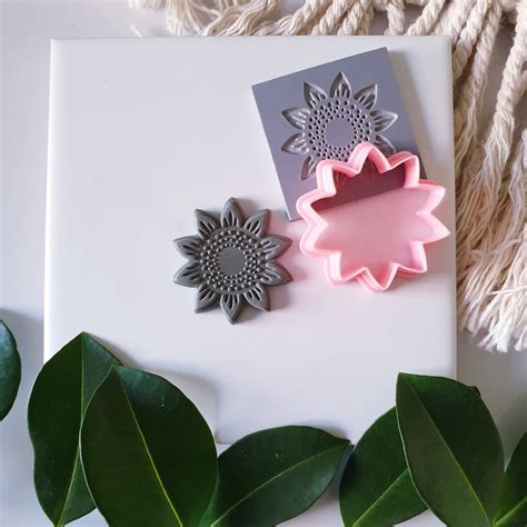 Flexi Stamp And Cutter Combo 1 Polymer Clay Cutters Sunflower N