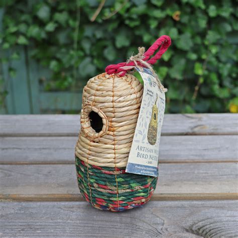 Sari Artisan Bird Nester
