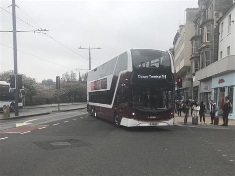Lothian Buses Volvo B8L Alexander Dennis Enviro 400 XLB SJ Flickr