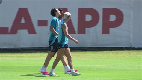 Pedro é liberado pelo departamento médico e volta a treinar grupo do Flamengo flamengo ge