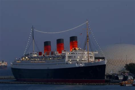 Long Beach Visitors Find A Royal Queen Mary At A Whopping Cost Los