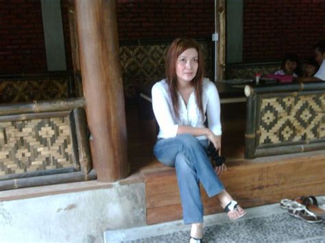 Koleksi Foto Buat Anda Tante Girang Genit Asia