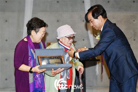 한신대 개교 84주년 김임순 원장 한신상 수상