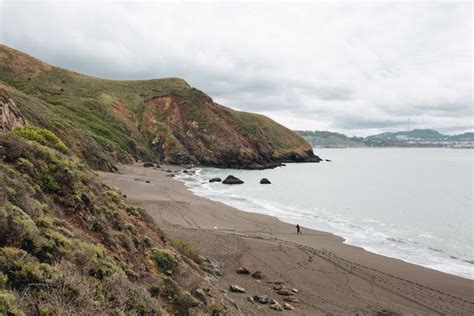 Hike Black Sands Beach Via Julian Trail Chrissi Hernandez Blog