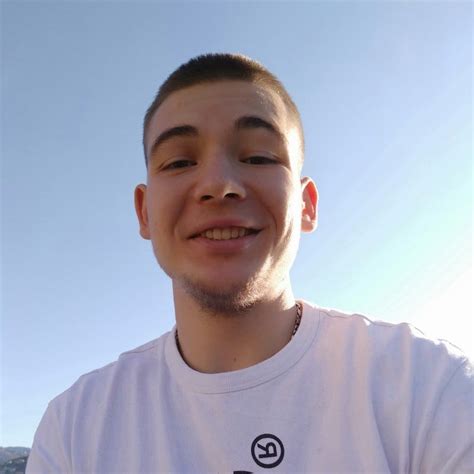 Andrei Crapotca Medium