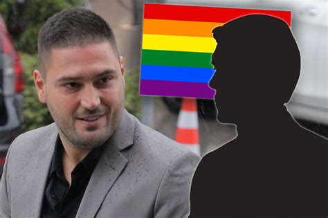 Pevač Otkrio Masne Detalje Gej Afere Sa Kolegom Ljuba Perućica Ogolio