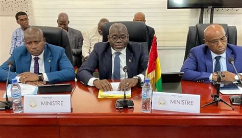 La Guinée En Quête Dun Programme De Facilité Élargie De Crédit Avec Le
