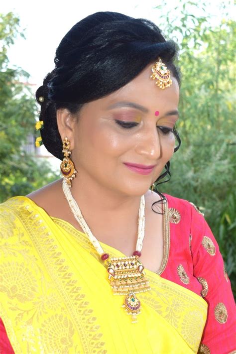Bhoomi Saloon Ahmedabad Gujarat Beautiful Women Over 40 Hair Styles