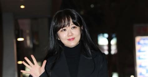포토 장나라 품격 있는 손인사