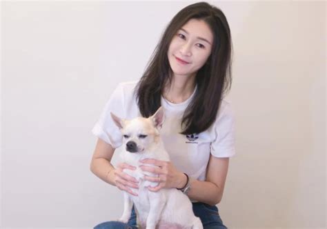 我穿漂亮嗎？鄉民女神黃瓊慧變「草包花瓶」質詢桃園議會原因曝 城市學
