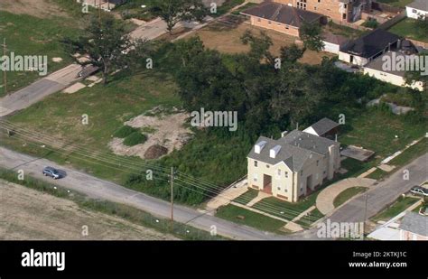 Empty Plots Stock Videos And Footage Hd And 4k Video Clips Alamy