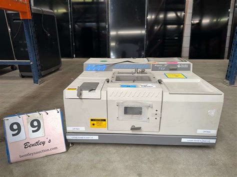 Nicolet Magna Ir 750 Spectrometer Bentley And Associates Llc