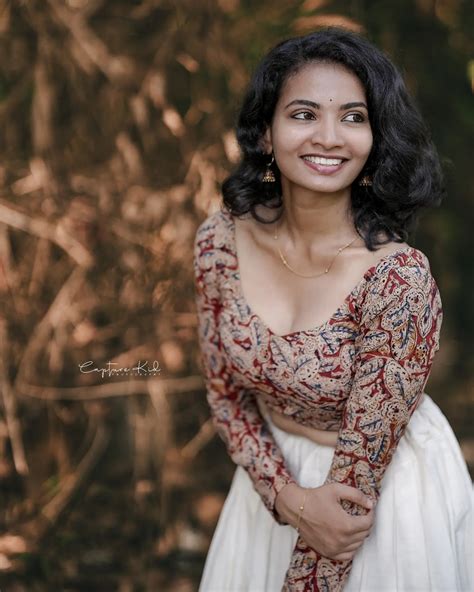 Devapriya Sajeev Surround Yourself With People Who Bring Positive