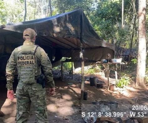 Notícias Mãe Reencontra Filho Com Doença Rara Que Acordou Após 16
