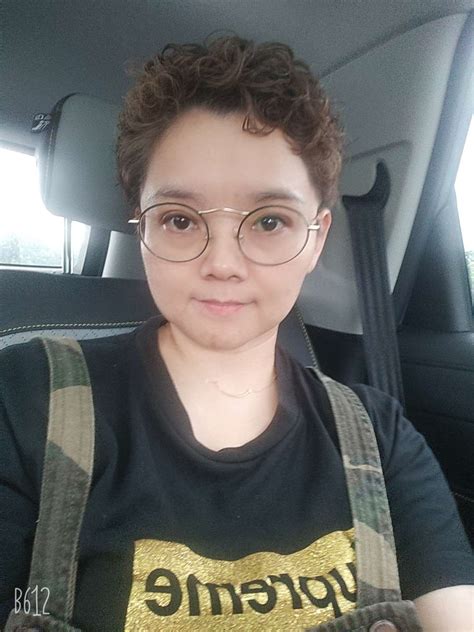 JJ暮然回首 女 49岁 离异 上海 上海 会员征婚照片电话 我主良缘婚恋交友网