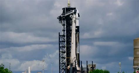 SpaceX Crew FINALLY Docks To Rescue Stranded NASA Astronauts