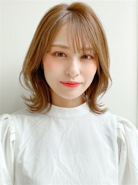 顔まわりレイヤーでかわいく作る似合わせくびれミディ 表参道･青山の美容院･美容室グループ Kanow Group