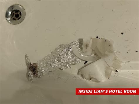 Cops Investigating Hotel Worker For Possibly Supplying Drugs To Liam Payne