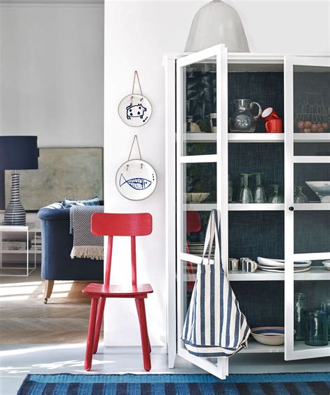 How To Style A Display Cabinet Tips From Design Experts Homes And Gardens