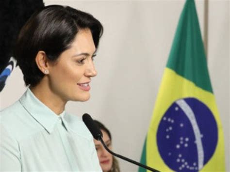 Michelle Bolsonaro Recebe Alta Após Sentir Forte Enxaqueca Portal