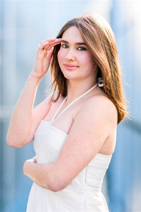 Sofia Pena Senior Photo Shoot North Carolina Museum Of Art