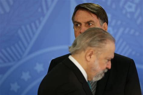 Aras Usa Reta Final Na Pgr Para Afastar Alinhamento A Bolsonaro E