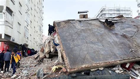 Un nuevo sismo de magnitud azota la parte central de Turquía RT