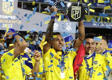 Boca Juniors campeón así fue gran festejo de Luis Advíncula y Carlos Zambrano en la Bombonera