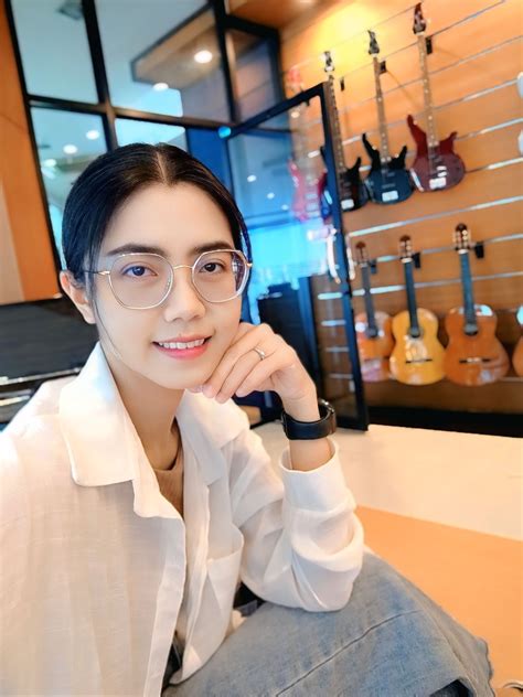 Chompu ชีวิตก็เหมือนดนตรี จะเพราะหรือไม่ขึ้นอยู่กับว่าเราเลือกเล่น