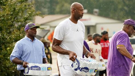 Инженер2010 • США Оказывается по всей стране рассыпалась система водоснабжения из за системного