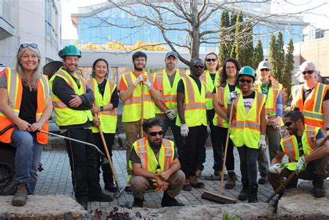 Grow Program Apprentices Spruce Up Algonquin College Courtyard