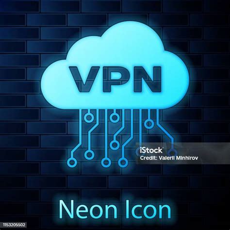 빛나는 네온 클라우드 Vpn 인터페이스 아이콘 벽돌 벽 배경에 고립 소프트웨어 통합 벡터 일러스트 0명에 대한 스톡 벡터 아트