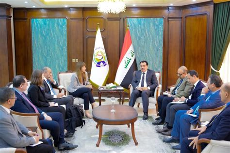 اتحاد الغرف التجارية يبحث مع وفد البنك الأوروبي التنمية وإعادة الإعمار