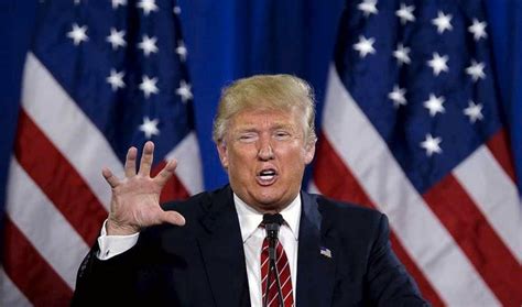 Clinton Och Trump Försöker Utnyttja Dödsskjutningar För Att Vinna Valet