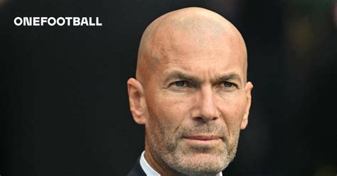 Mercato Zinédine Zidane Attendu En Arabie Saoudite Onefootball