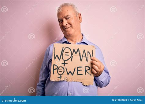 Homenagem Da Meia Idade Pedindo Por Mulheres Defendendo Os Direitos Das