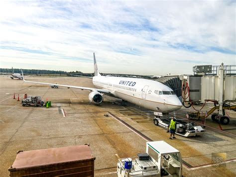 United Airlines Flight Experience October 2022 SIN SFO IAH 7750