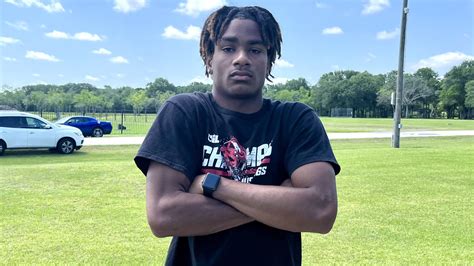 Rising Cb Devin Sanchez Will Be An Intriguing Name To Keep An Eye On