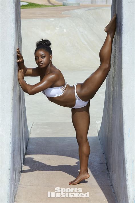 Simone Biles Desnuda En Sports Illustrated Swimsuit 2017