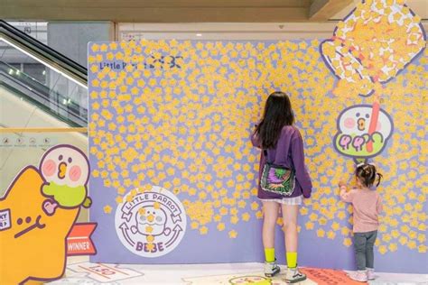 江南西小鹦鹉bebe展，上亿人气表情包ip！ 搜狐大视野 搜狐新闻