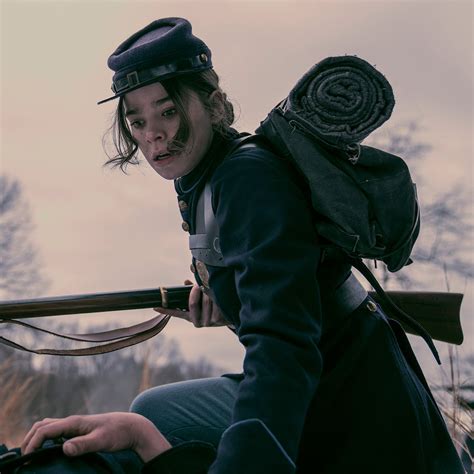 Hailee Steinfeld Teases Emotional Season 3 Of Dickinson